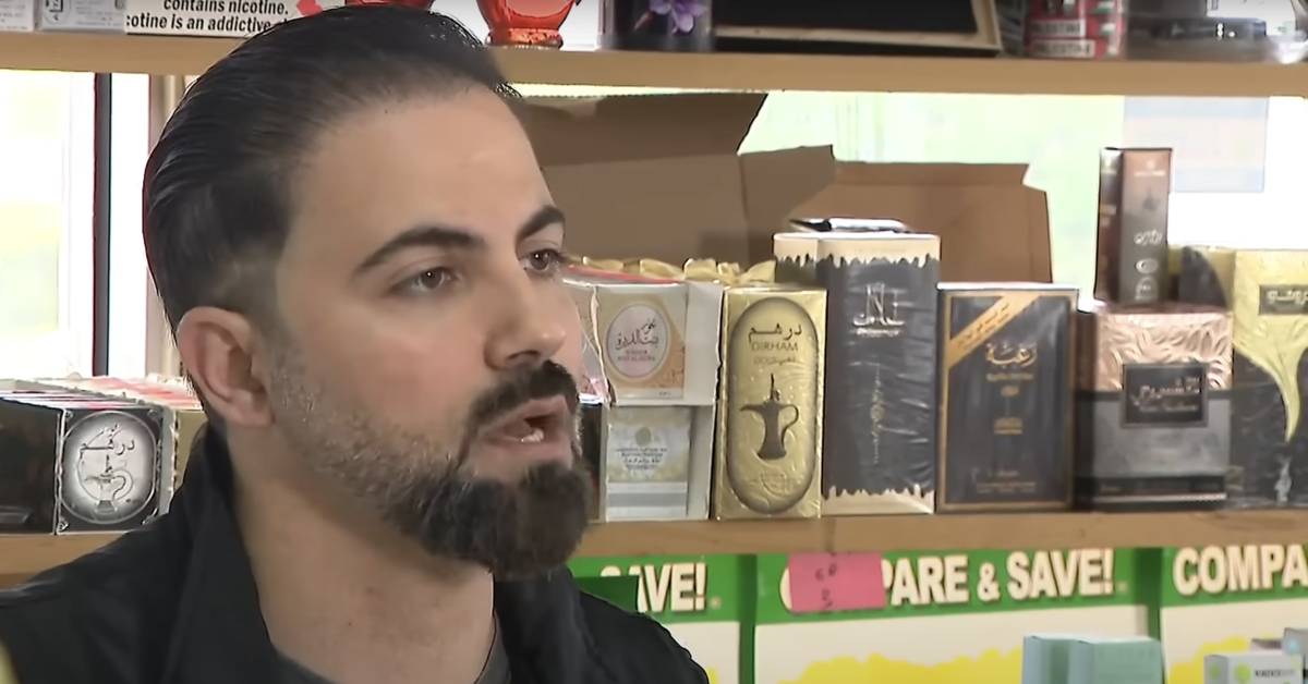 This Illinois Man Was Attacked Online After Scammers Shopped at His ...