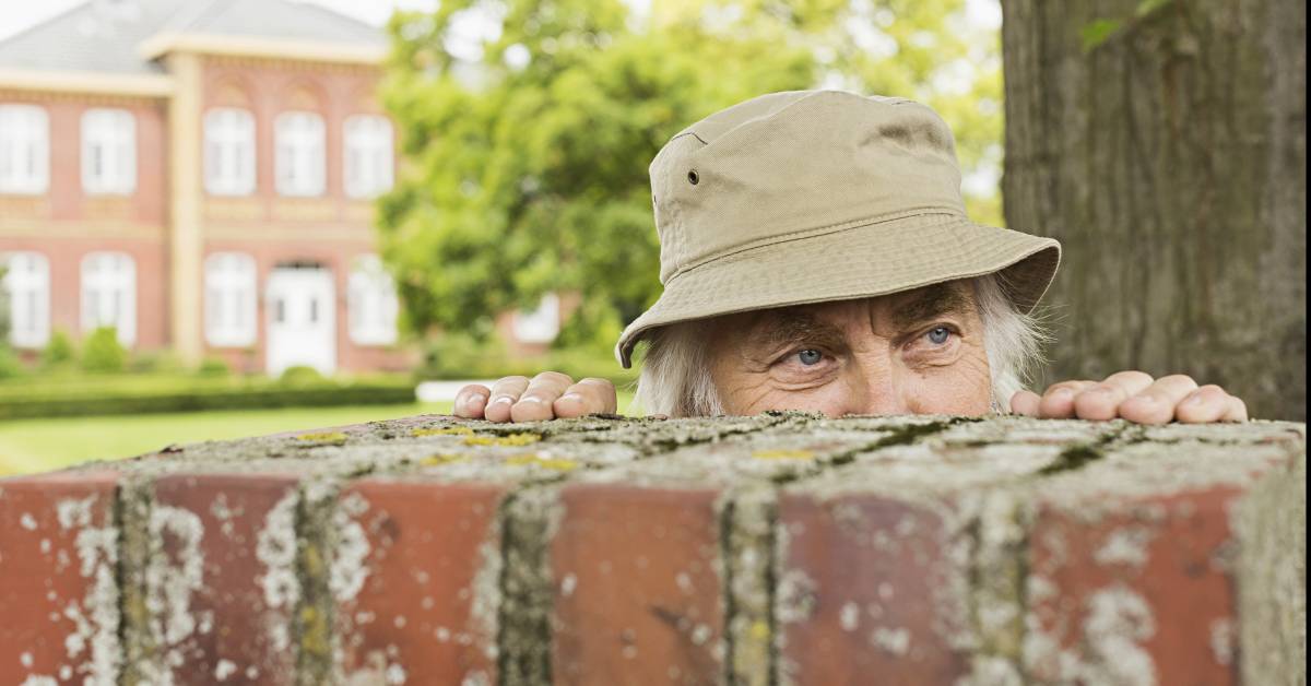 Neighbor feud over fence leads to pricey demand