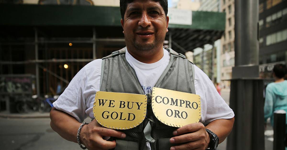 Surging gold prices tempt some to sell heirlooms