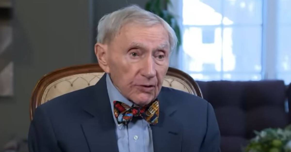 This 100-Year-Old Ohio Man Is the World’s Oldest Practicing Doctor ...