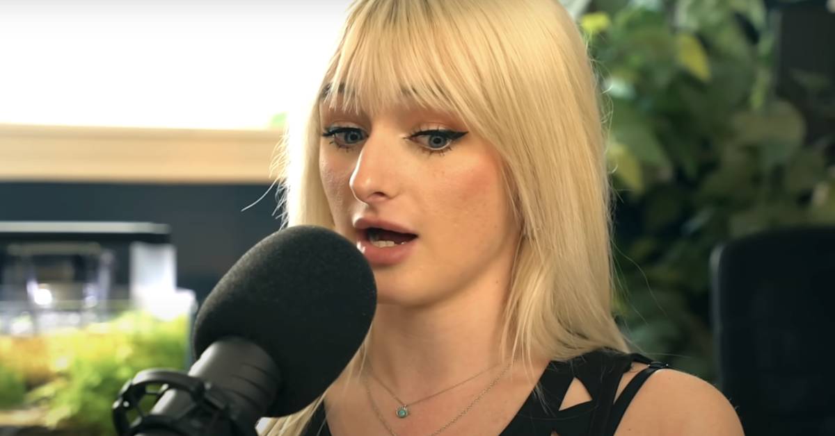 This 22-Year-Old ‘E-Girl’ Spends $1,000/Month To Pay Off Her Debt and Hasn’t Paid Taxes in 2 ...