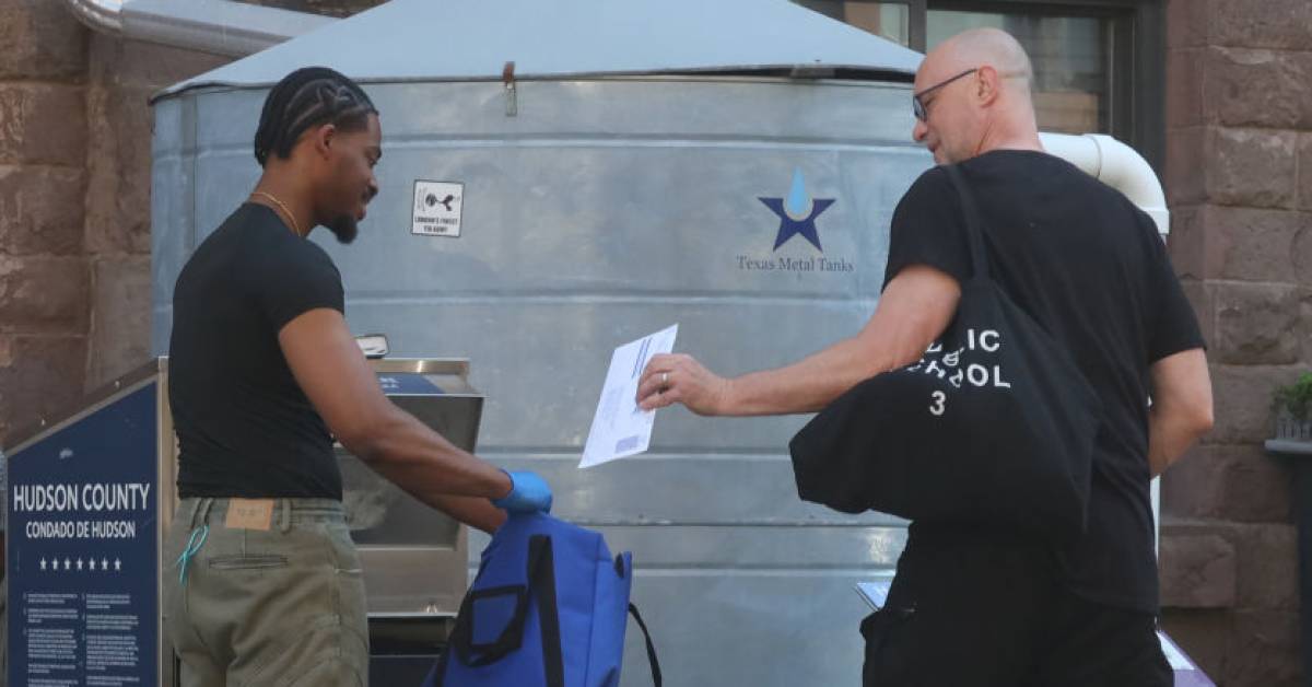 Republican voters are now more likely than Democrats to identify as ...