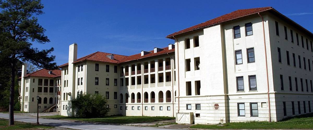 Comedian Katt Williams buys Fort McClellan in Alabama — here’s what he ...