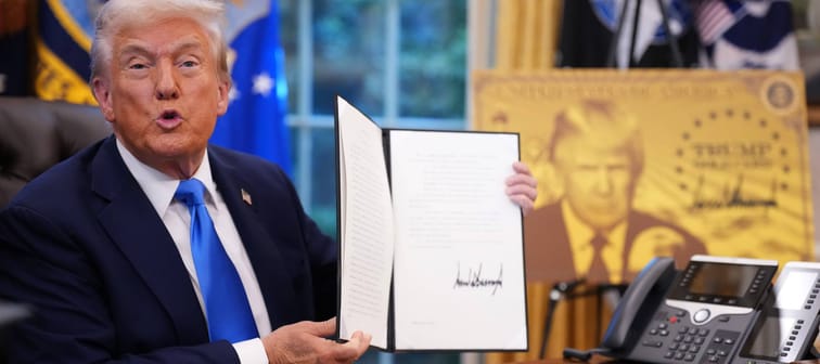 Trump Abruptly Axes Obscure US Trade Rule After Dubbing It a ...