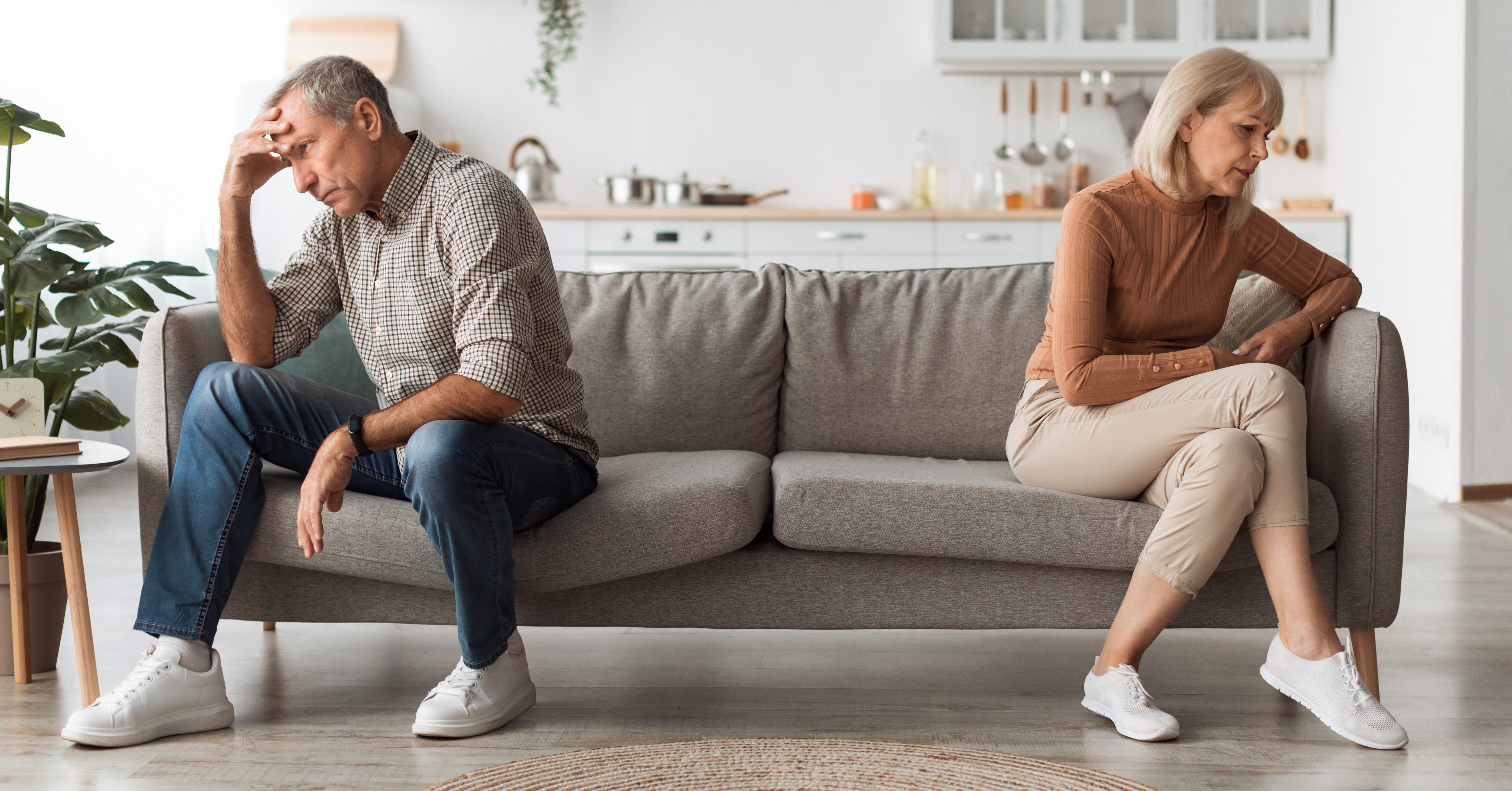 Gray Divorce Is Up 40% as More Couples Over 50 Split: How to Stay ...