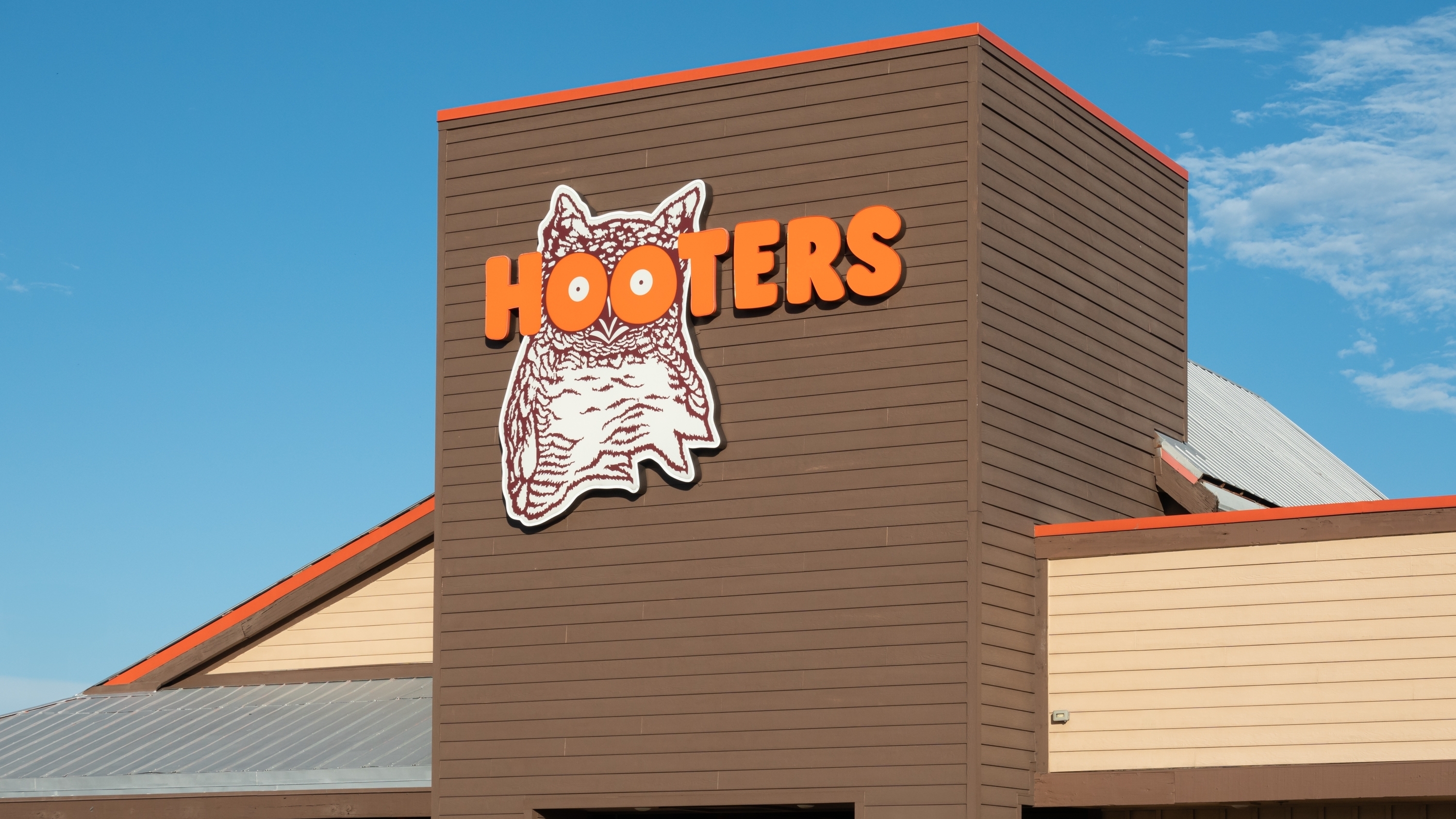 Hooters goes family-friendly after Ch. 11